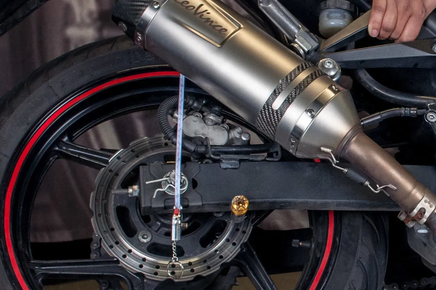 Motorcycle Suspension and geometry adjustment - Motorcycle Integral ...
